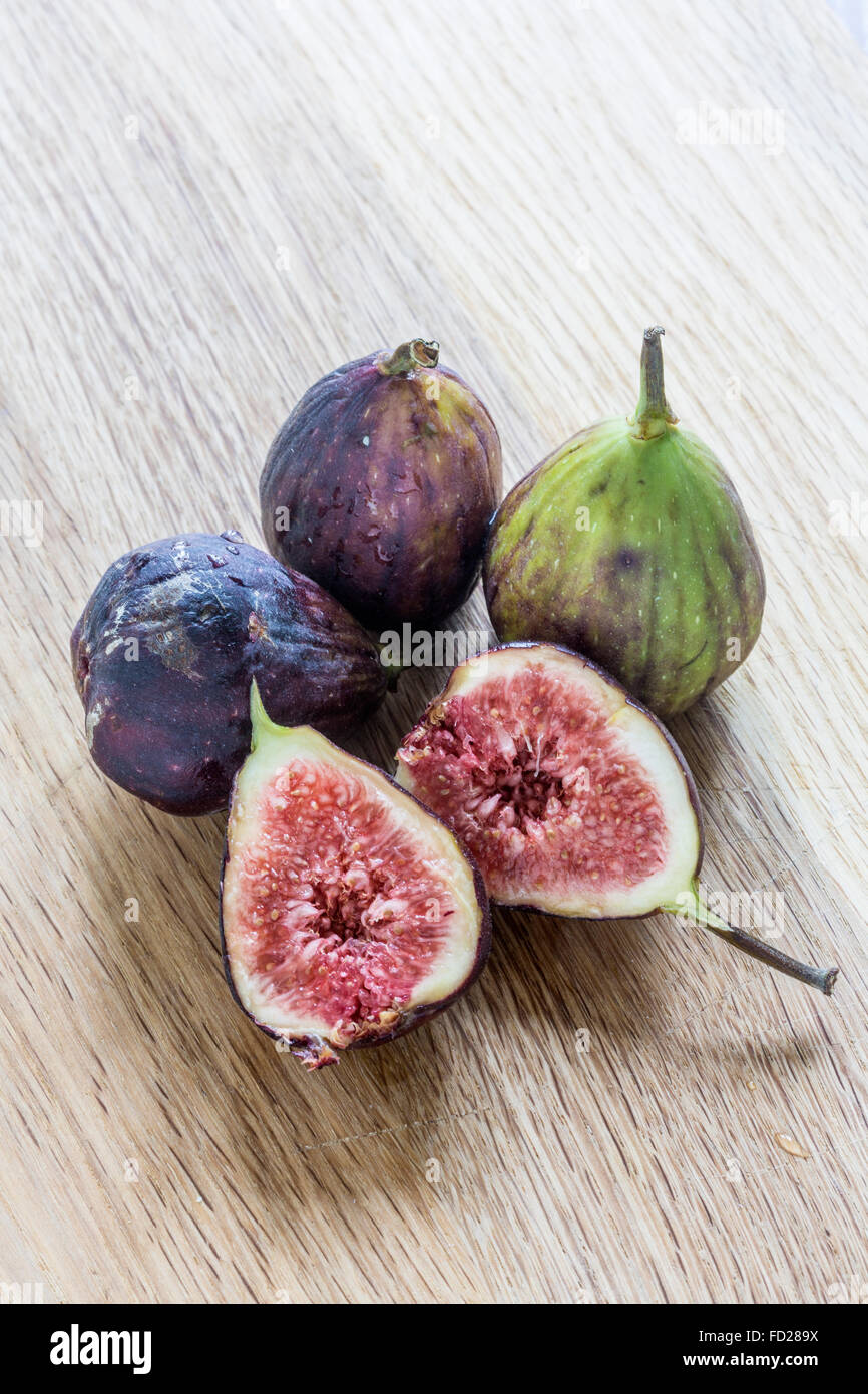 Figs sweet fresh edible hi-res stock photography and images - Alamy
