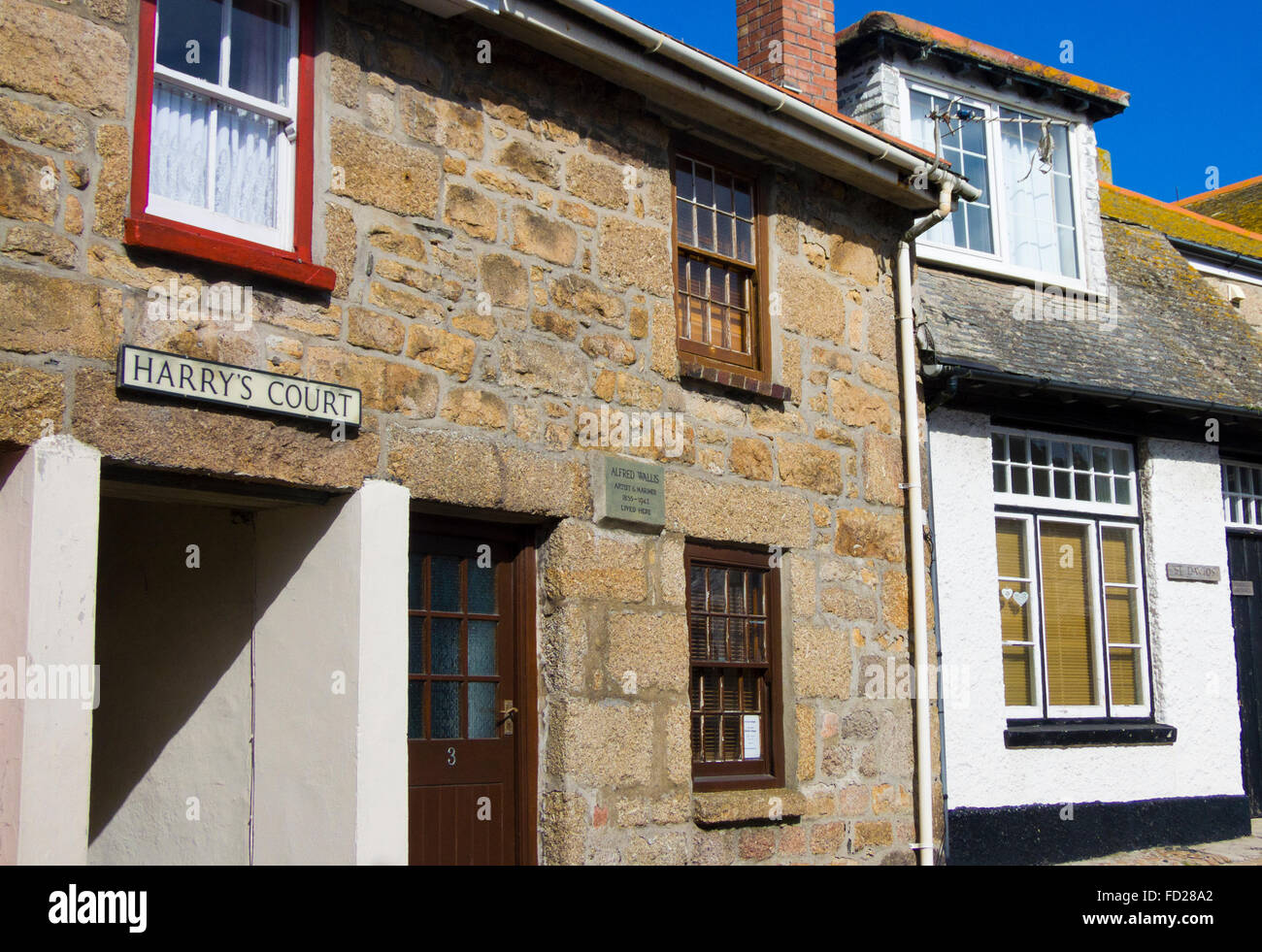 Houses at st ives wallis hi-res stock photography and images - Alamy