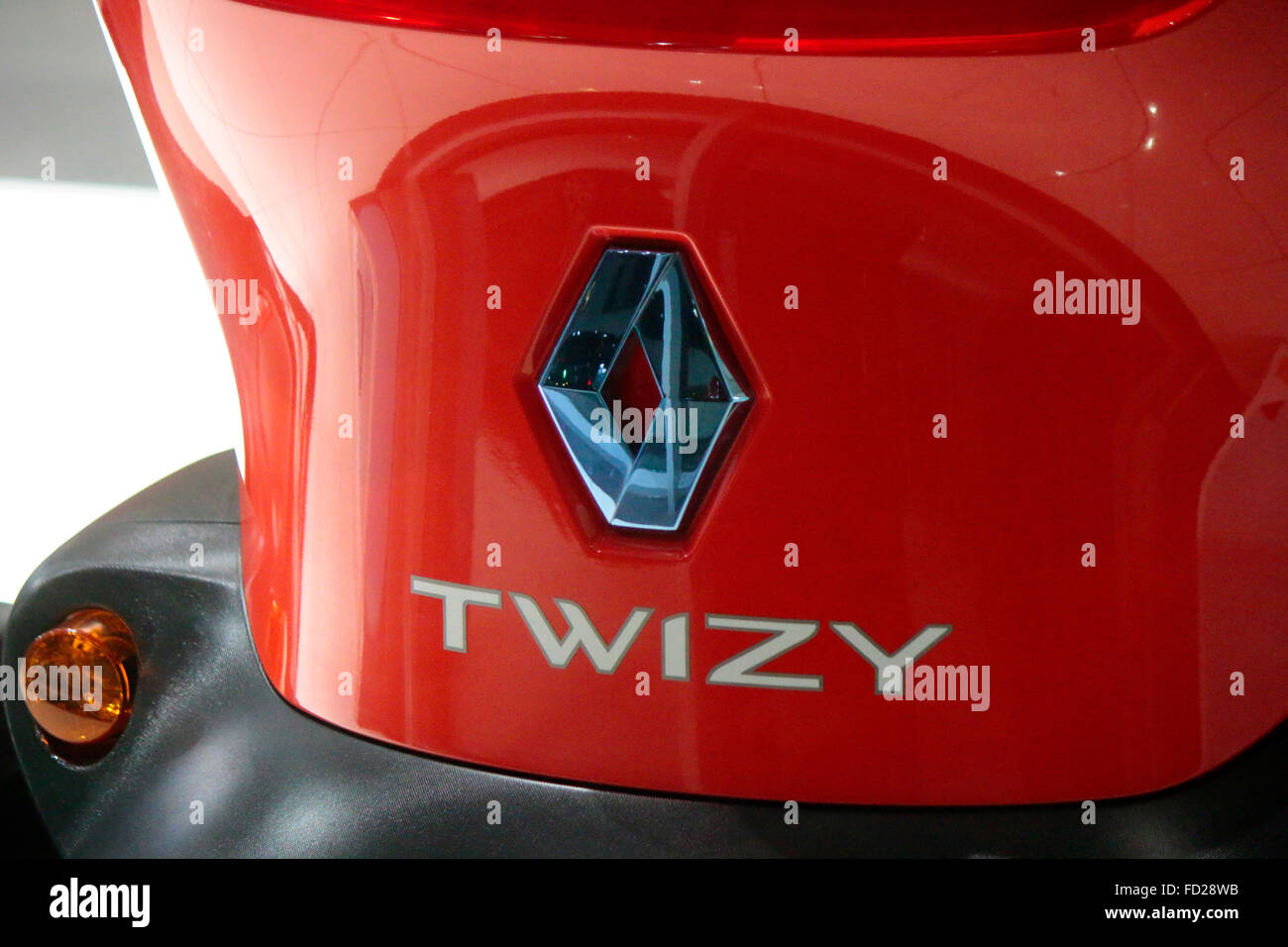 Renault twizy logo hi-res stock photography and images - Alamy