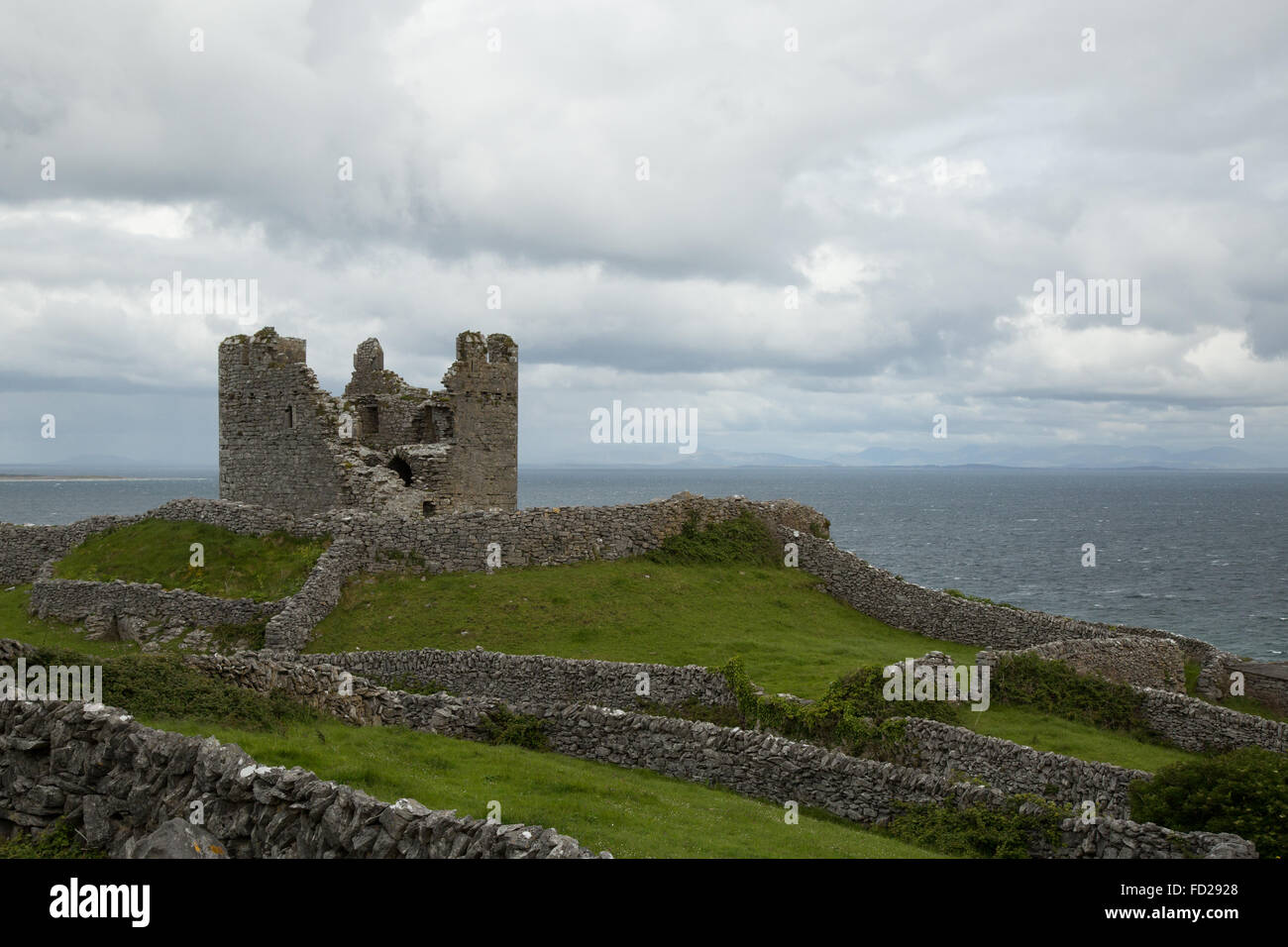 O'Brien's castle on Inisheer, Ireland Stock Photo - Alamy
