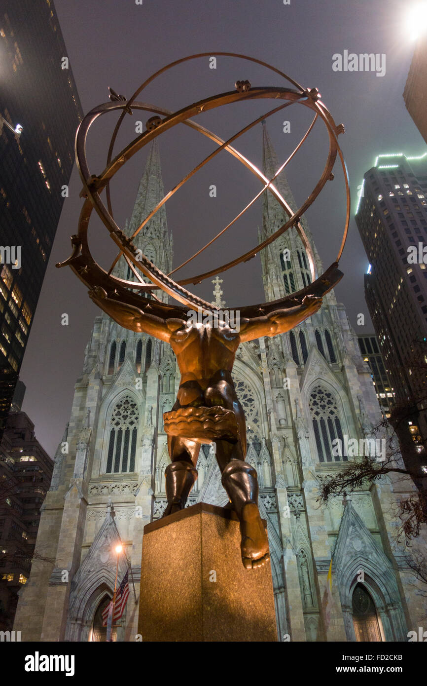 Rockefeller Center Atlas statue winter New York Stock Photo - Alamy
