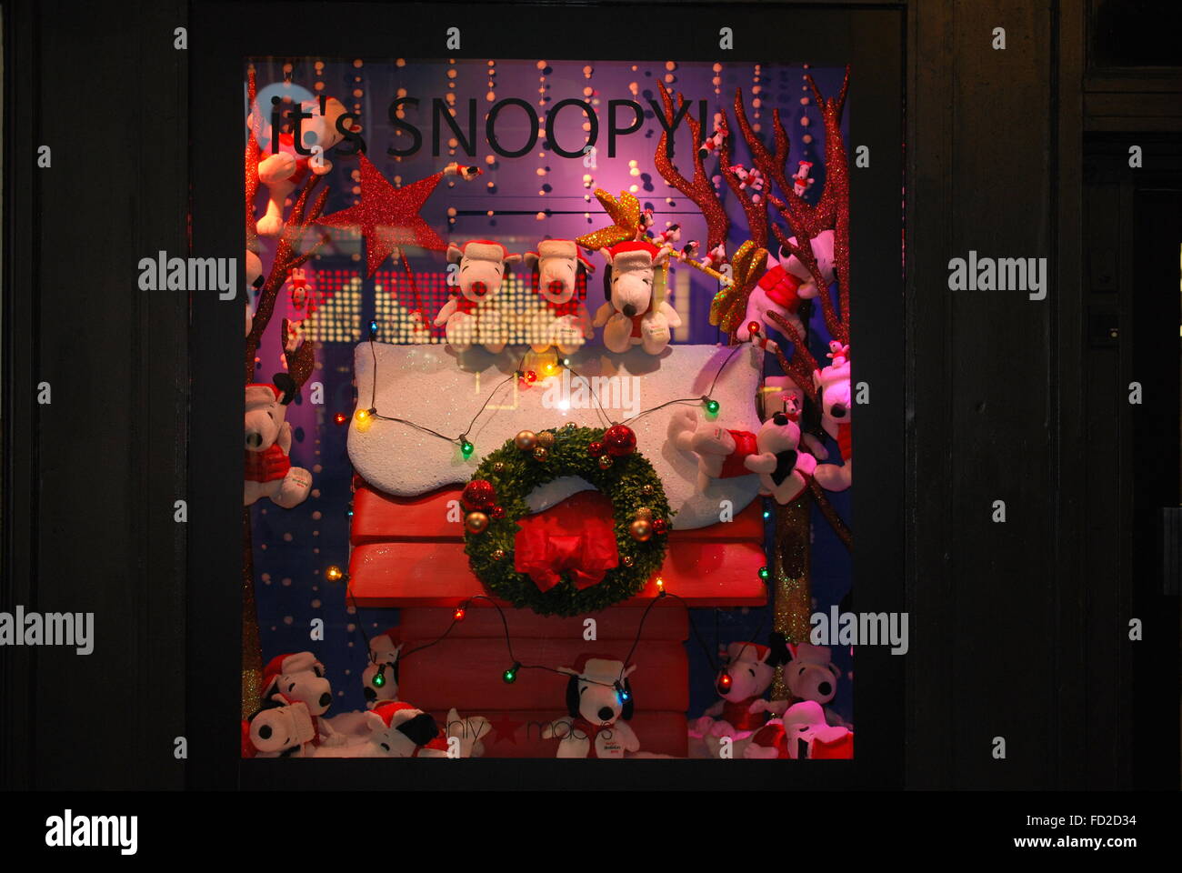 Snoopy toy hi-res stock photography and images - Alamy