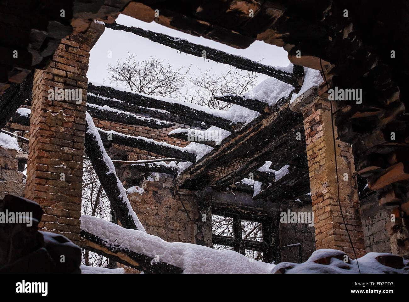 Ruined ceiling hi-res stock photography and images - Alamy