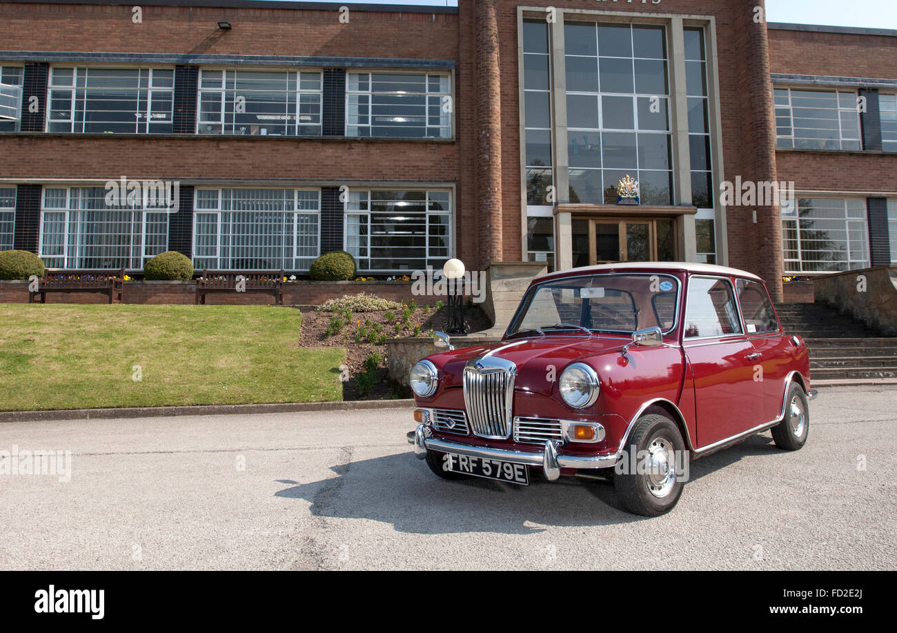 Riley Car Badge High Resolution Stock Photography and Images - Alamy