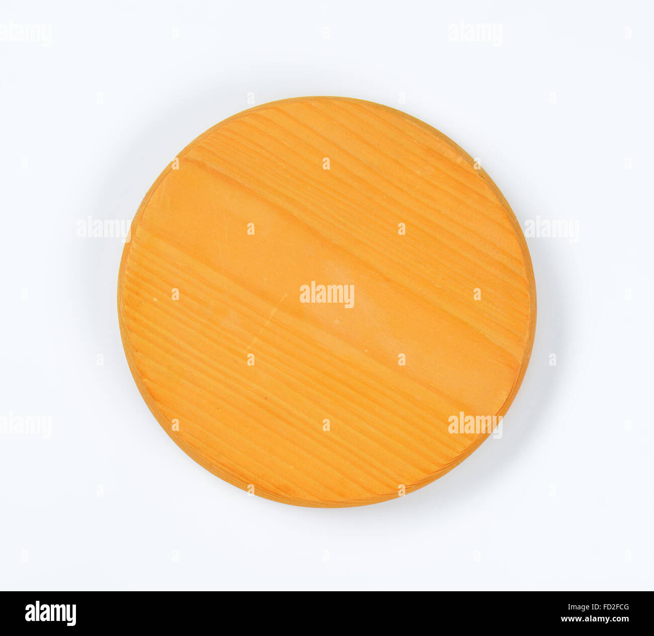 small round wooden cheese board Stock Photo - Alamy