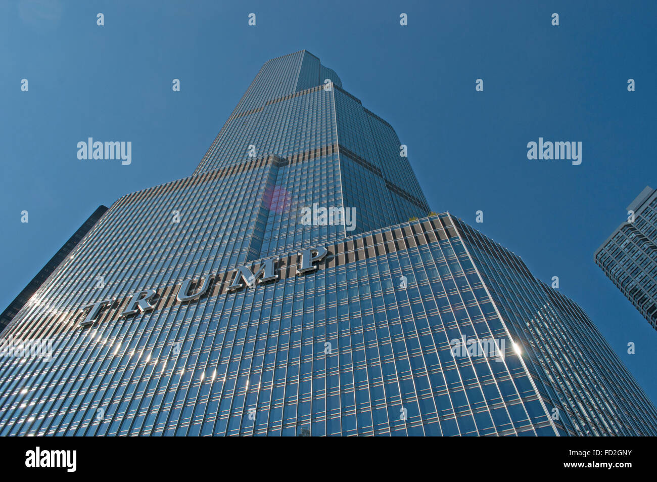Chicago: canal cruise on Chicago River, looking up at Trump Tower, the ...
