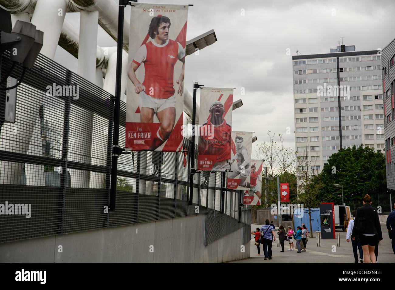 Ken friar bridge flags arsenal hi-res stock photography and images - Alamy