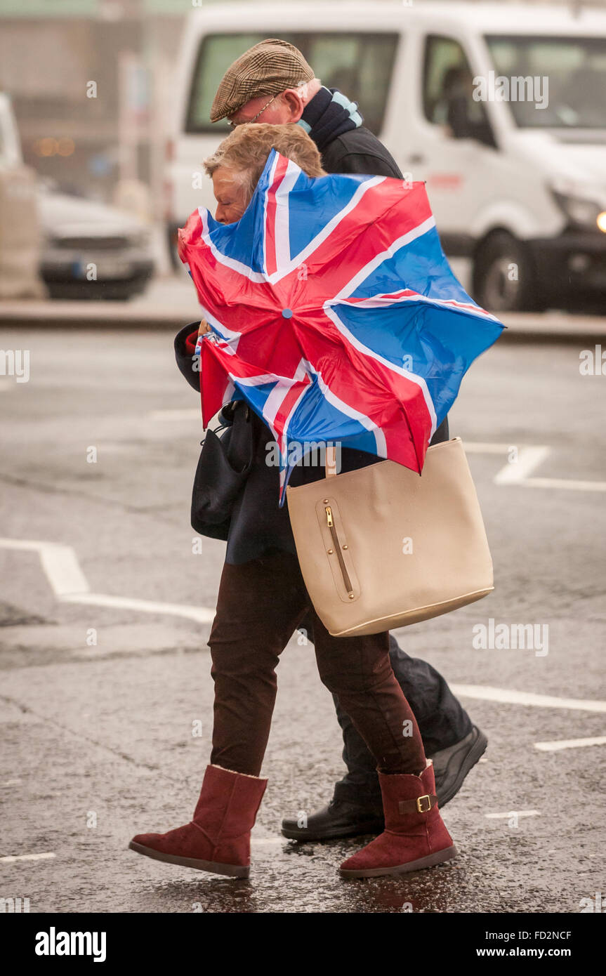 Struggling with wind hi-res stock photography and images - Alamy