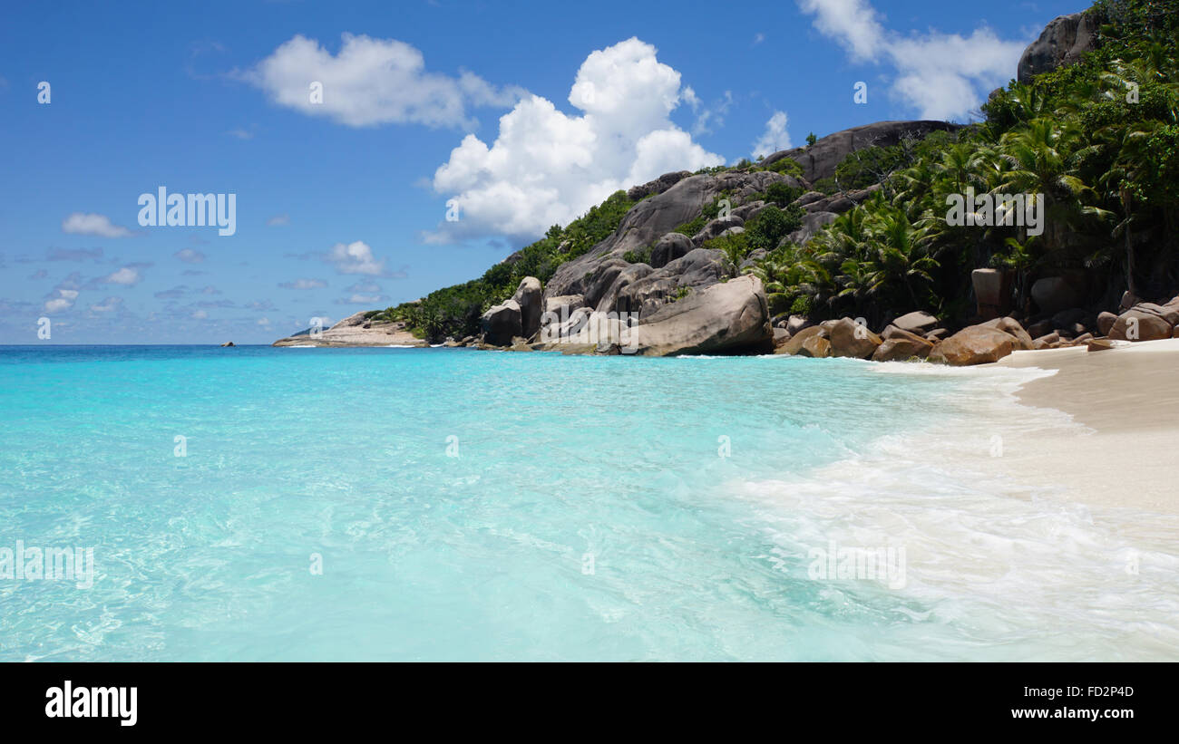 amazing natural beach on seychelles Stock Photo - Alamy