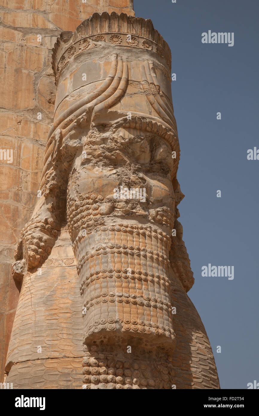 statues on the entrance of the royal palace, Persepolis Stock Photo - Alamy
