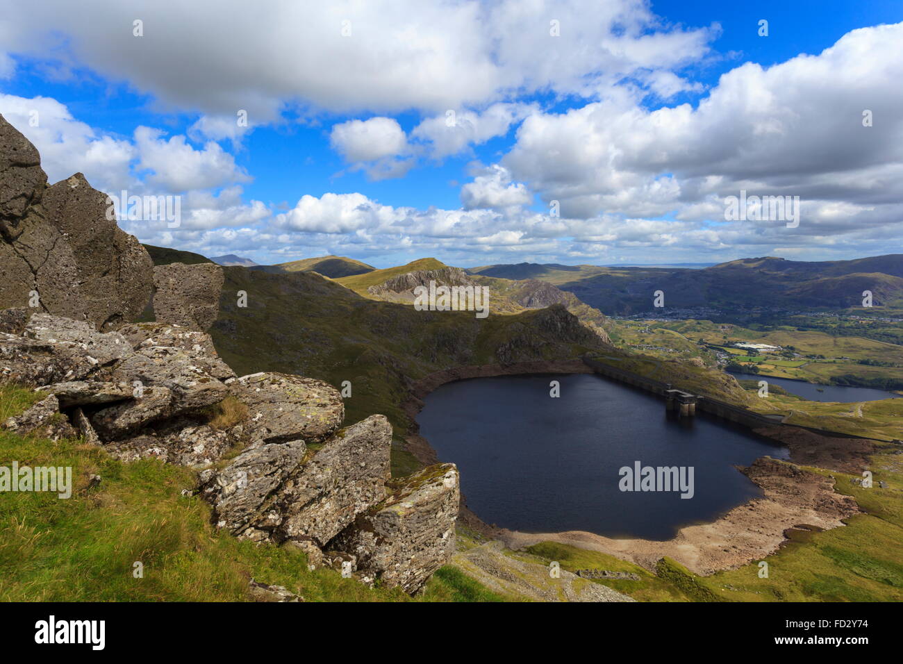 Sitting below the summits of Moelwyn Mawr and moelwyn Bach is Llyn ...