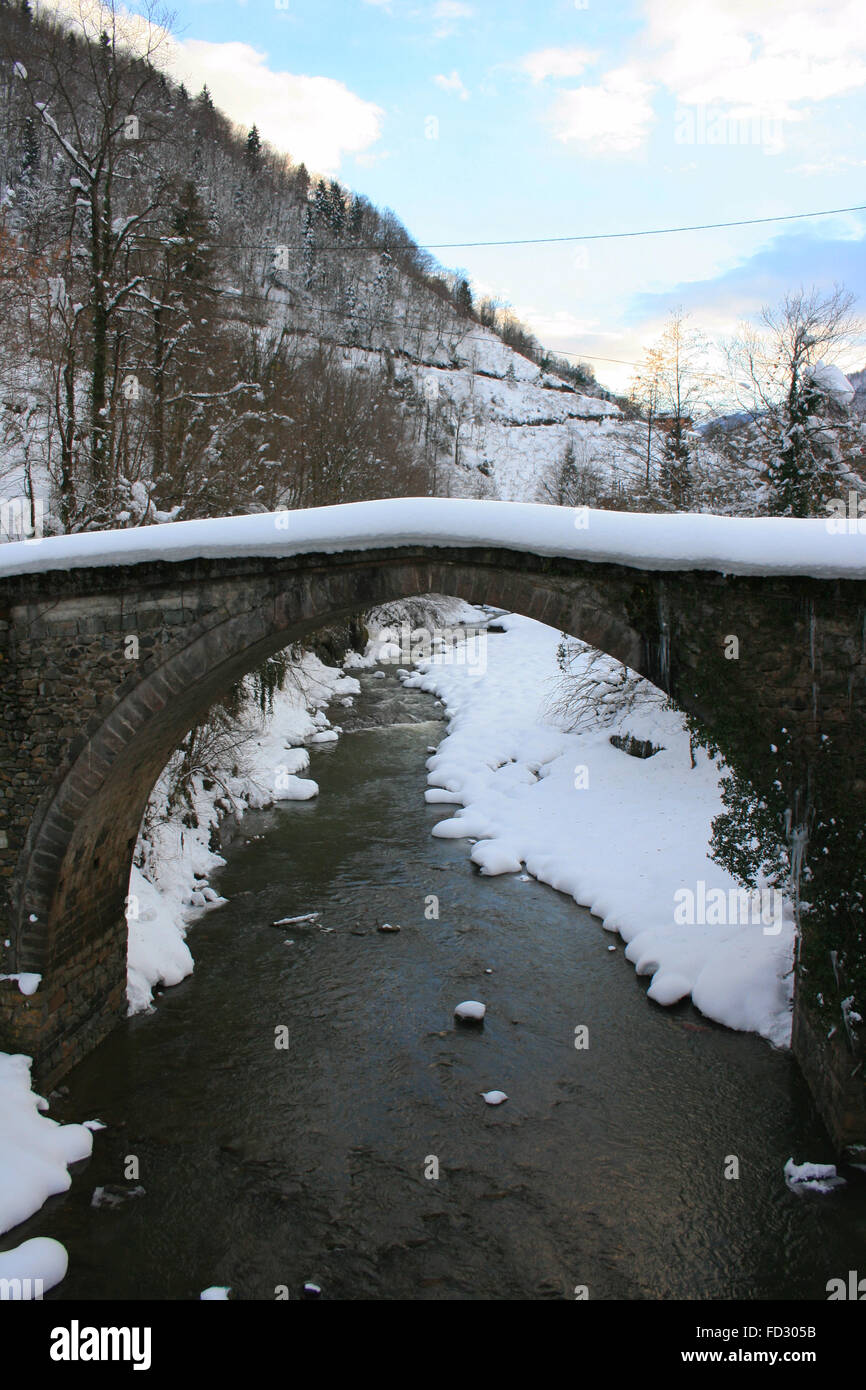 Historical Ottoman Arch Bridge in Trabzon, Turkey Stock Photo - Alamy
