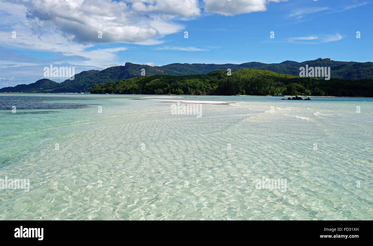 waves touching sandbar in the indian ocean Stock Photo - Alamy