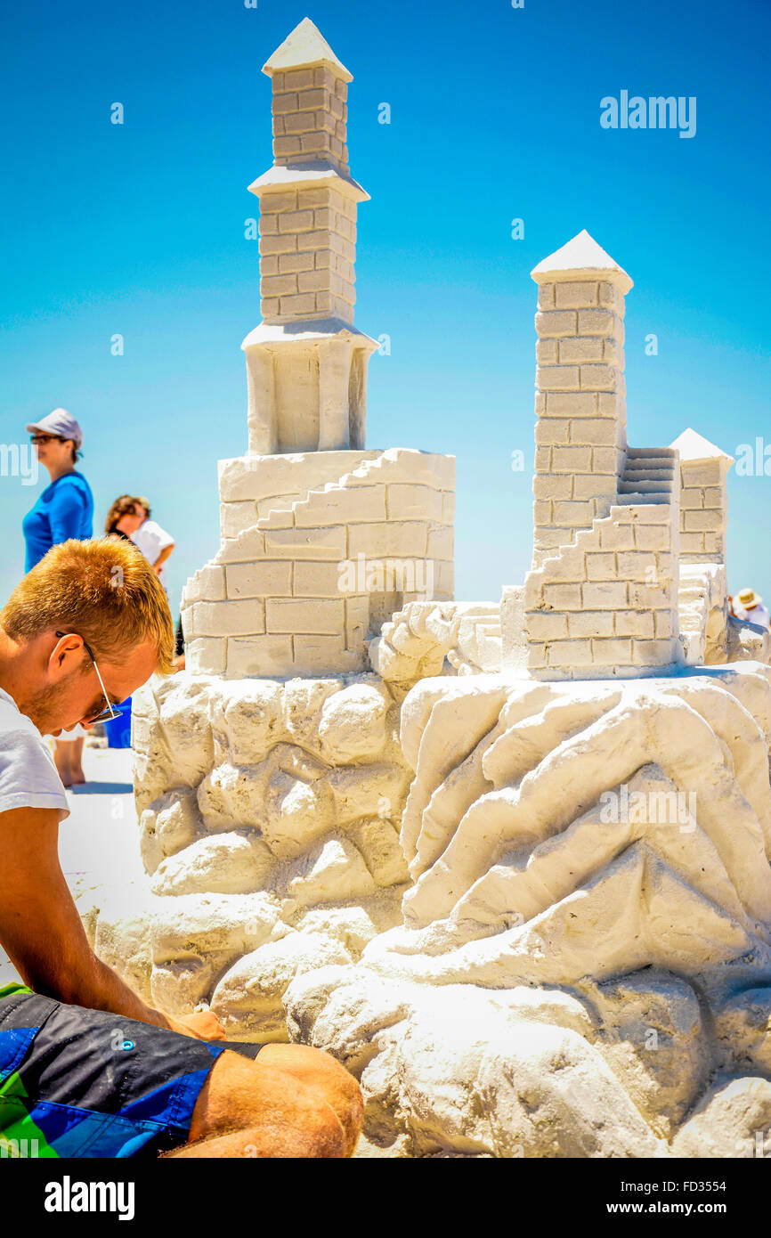 Sandcastle competition hi-res stock photography and images - Alamy