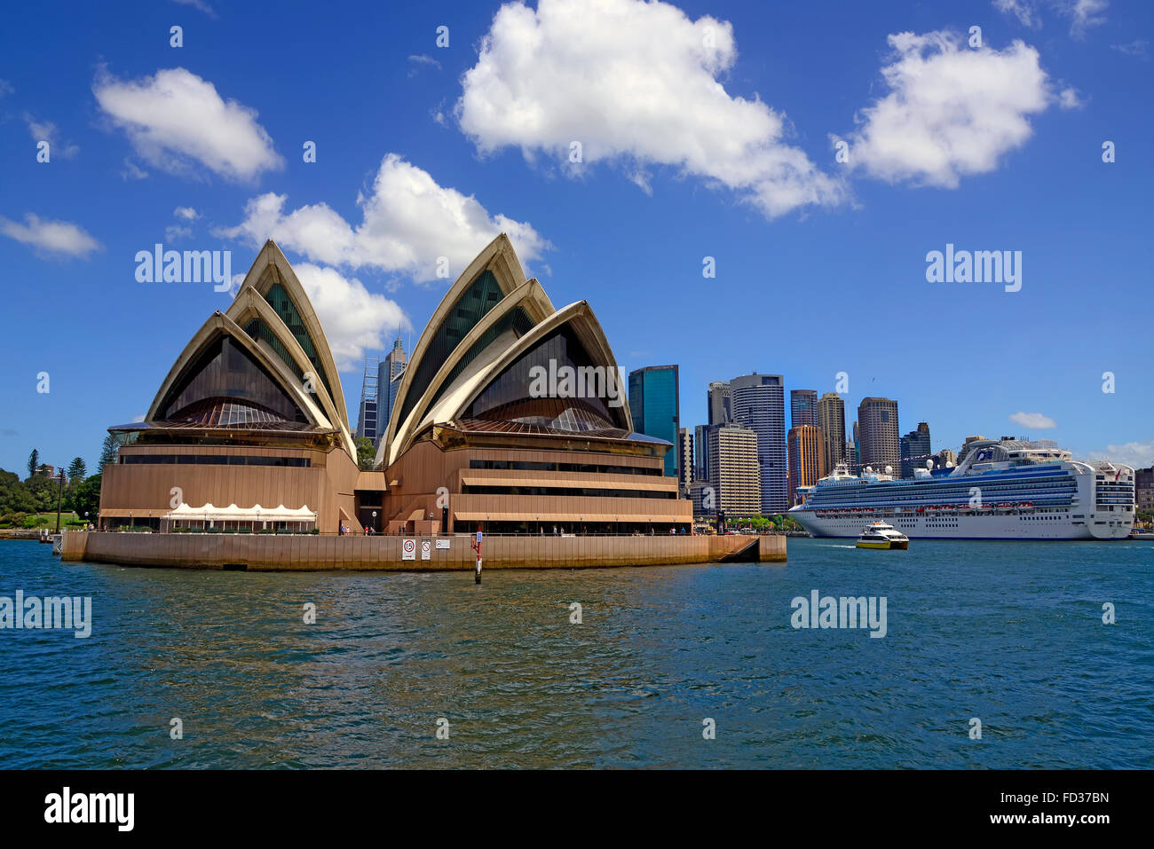 Sydney opera house concept image hi-res stock photography and images ...