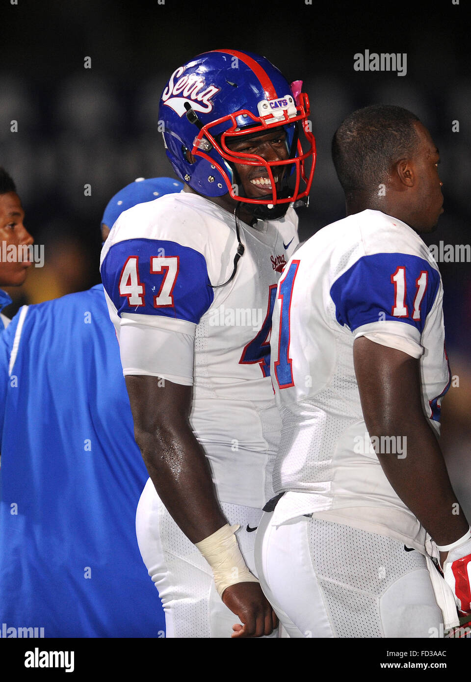 Los Angeles, CA 9/25/15.Gardena Serra Cavaliers defensive lineman (47 ...