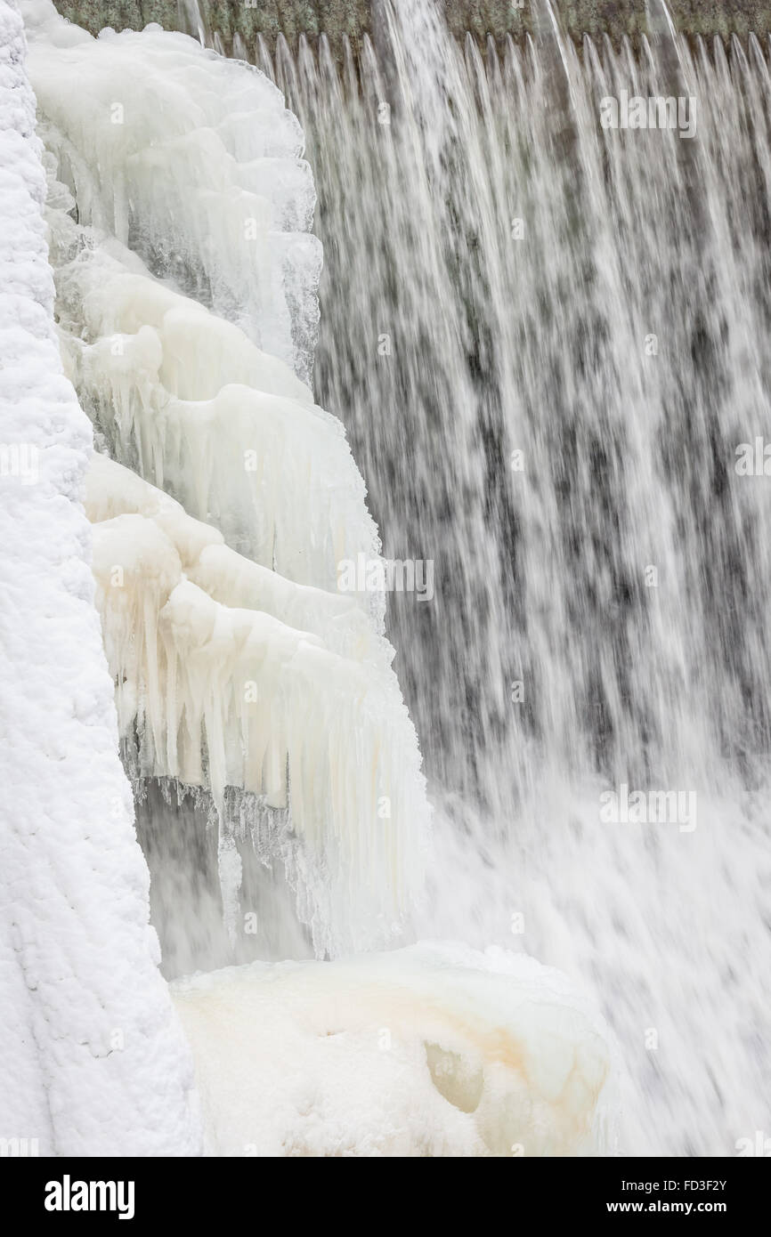 Icicles formation in waterfall Stock Photo - Alamy