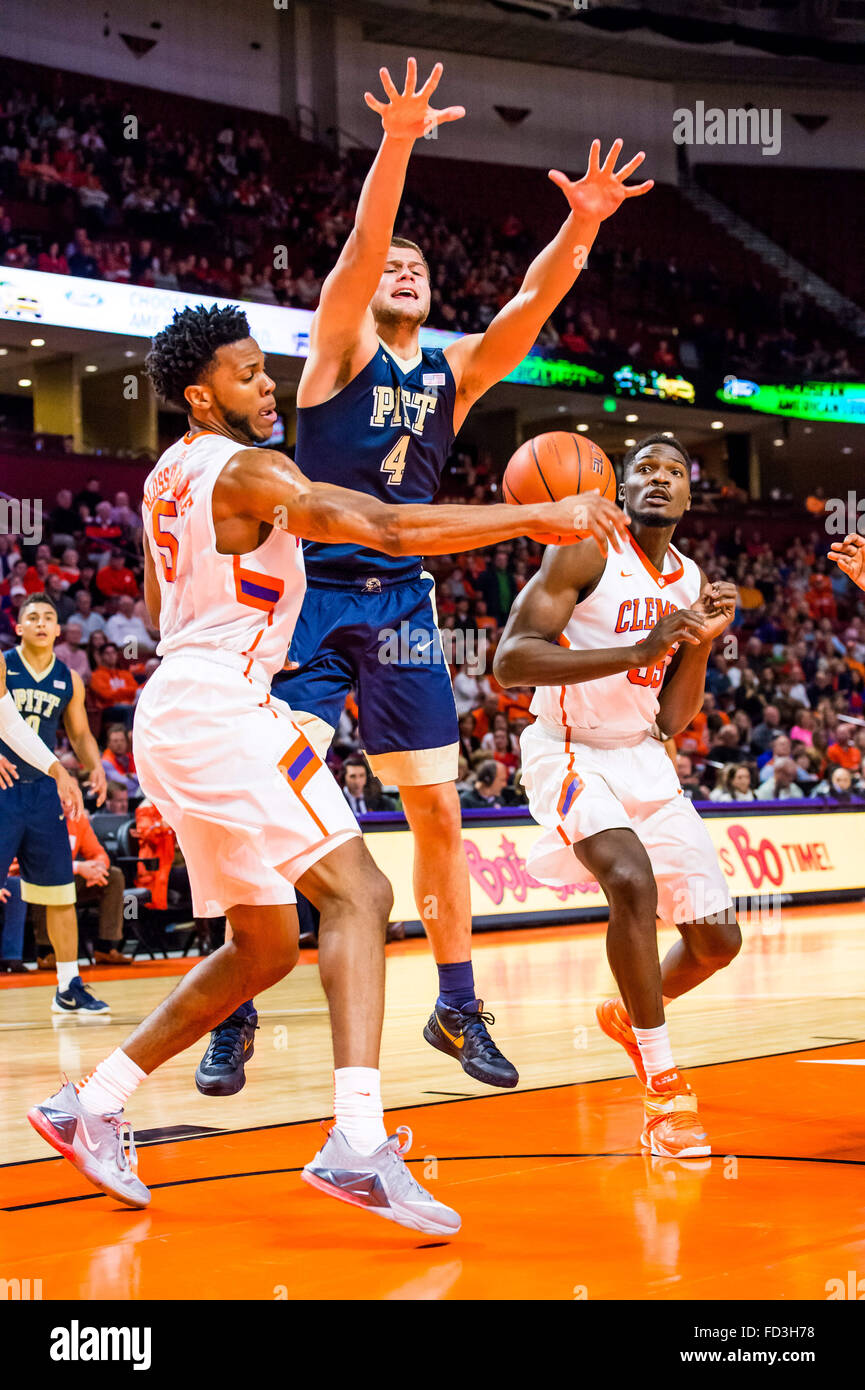 Pittsburgh Panthers forward Ryan Luther (4) loses the ball on the way ...