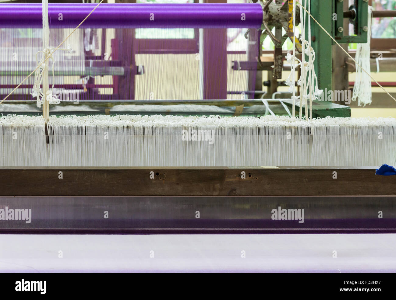 Loom machine hi-res stock photography and images - Alamy