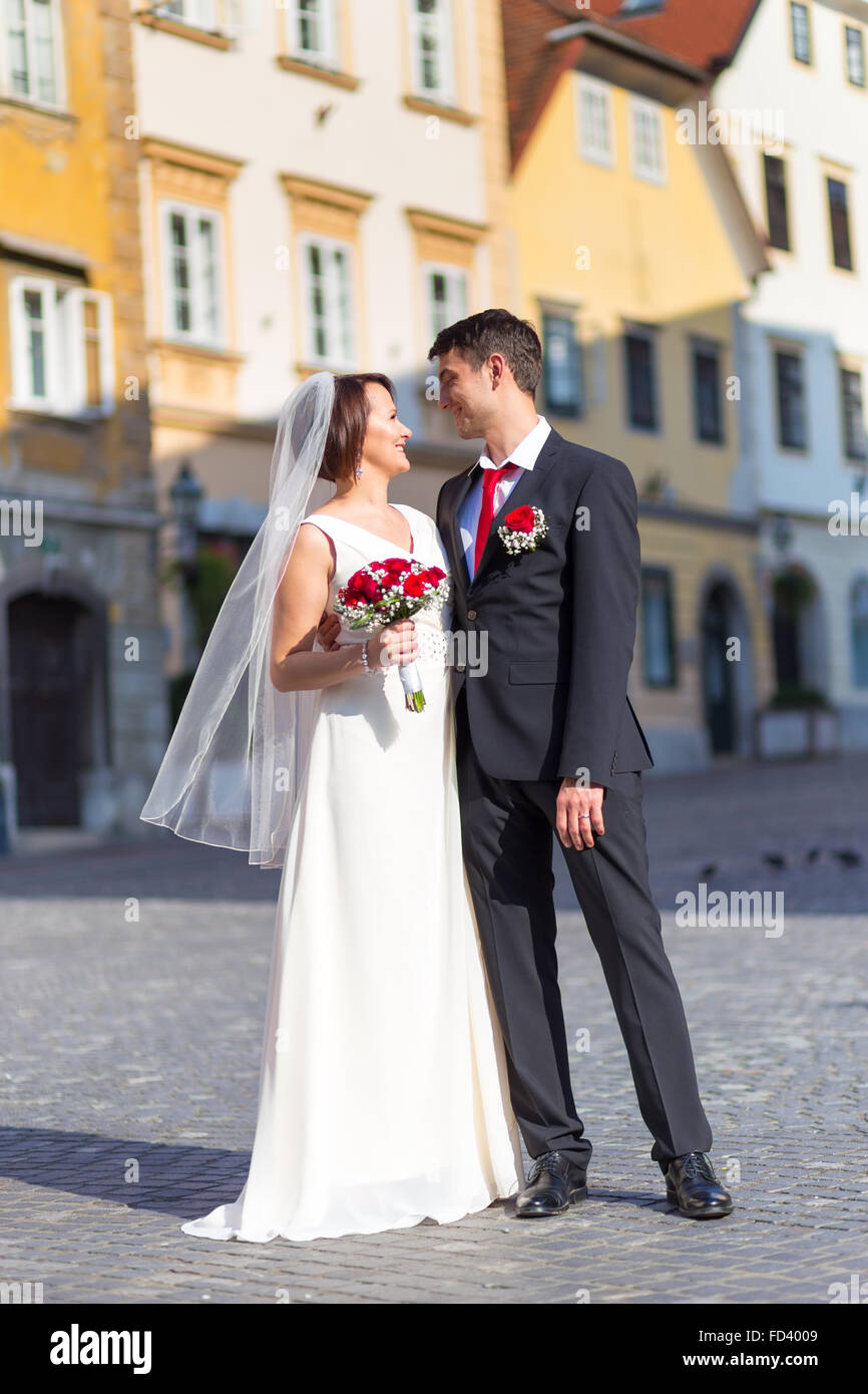 Beautiful wedding couple Stock Photo - Alamy