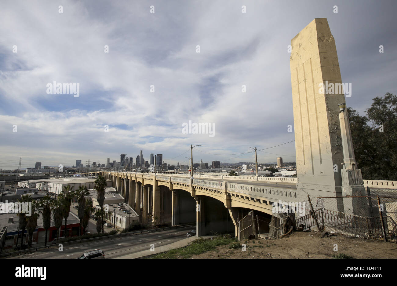 Los Angeles, California, USA. 27th Jan, 2016. The Sixth Street Bridge ...