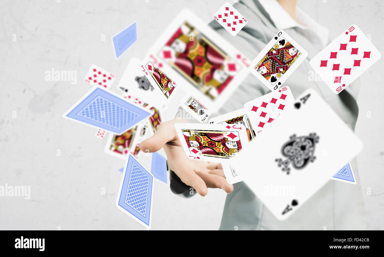 Throwing card hi-res stock photography and images - Alamy