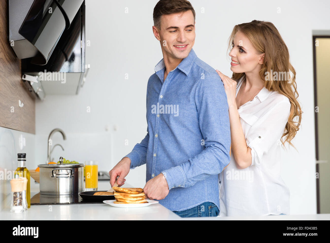 Meal home couple man woman plate table hi-res stock photography and ...