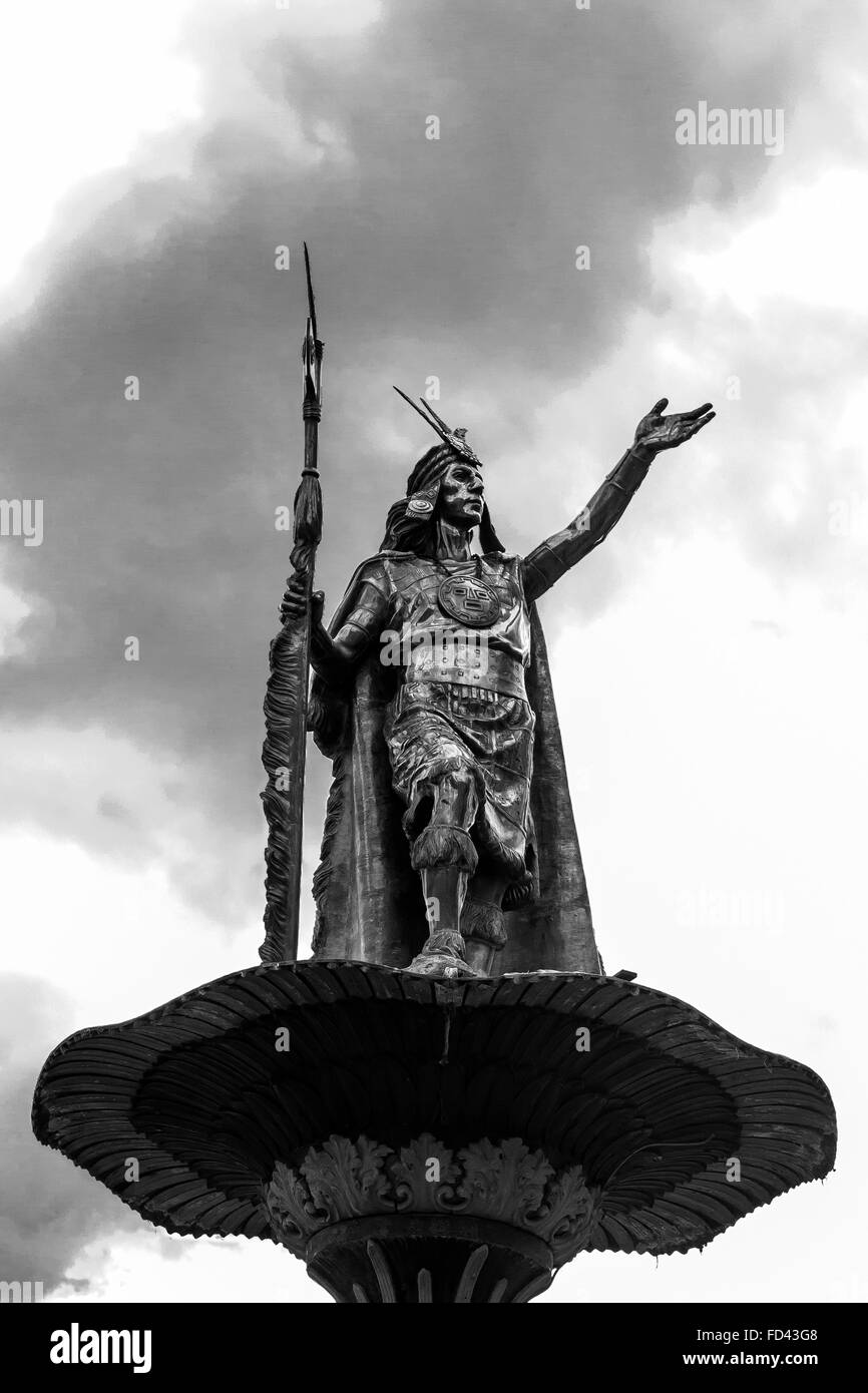 Statue inca tupac amaru ii hi-res stock photography and images - Alamy