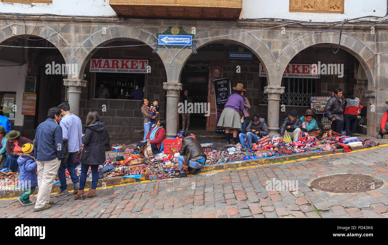 Street market, Cusco, Peru Stock Photo - Alamy