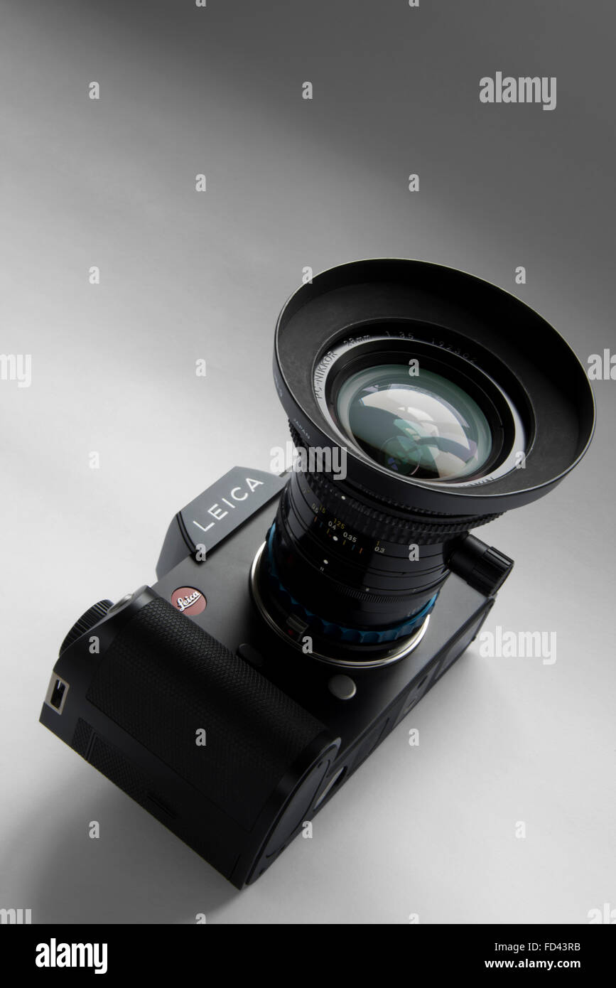 Perspective control lens hi-res stock photography and images - Alamy