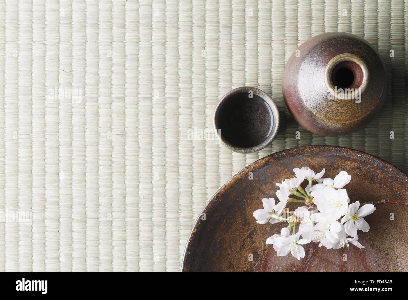 Japanese traditional pottery Stock Photo - Alamy