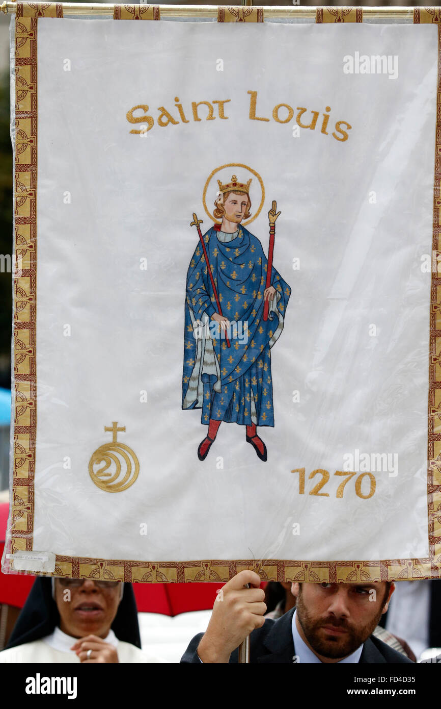 Catholic procession banner hi-res stock photography and images - Alamy