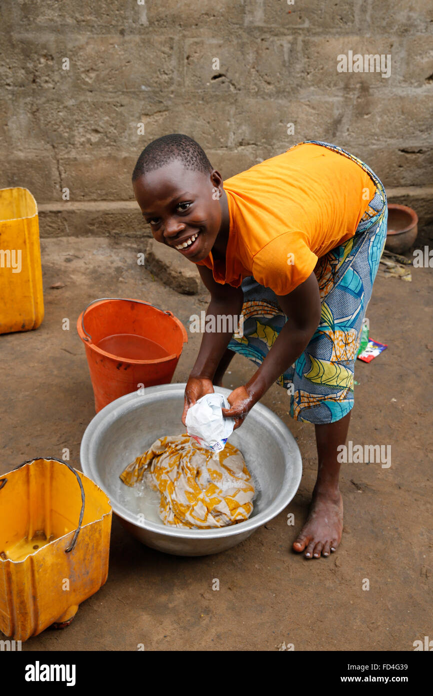 African domestic worker hi-res stock photography and images - Alamy