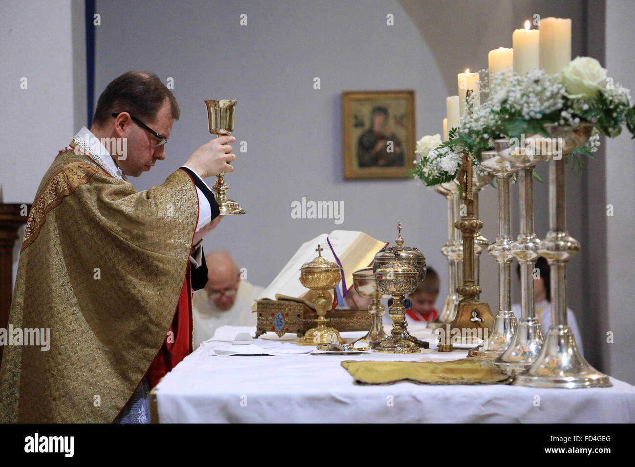 Eucharistic hi-res stock photography and images - Alamy