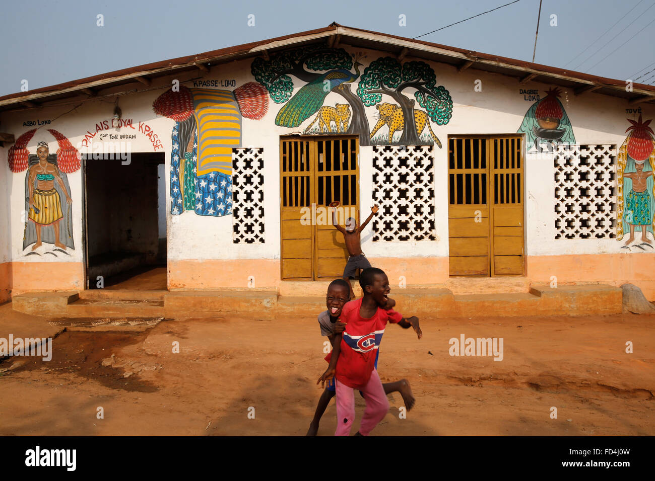 Voodoo Benin Temple Stock Photos & Voodoo Benin Temple Stock Images - Alamy