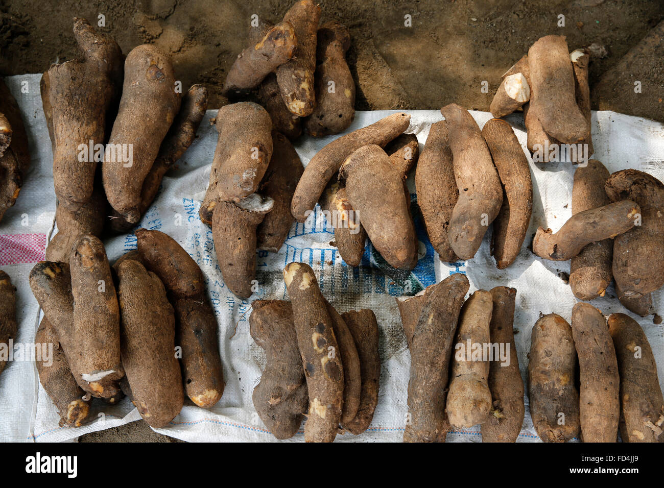 Dantokpa market hi-res stock photography and images - Alamy