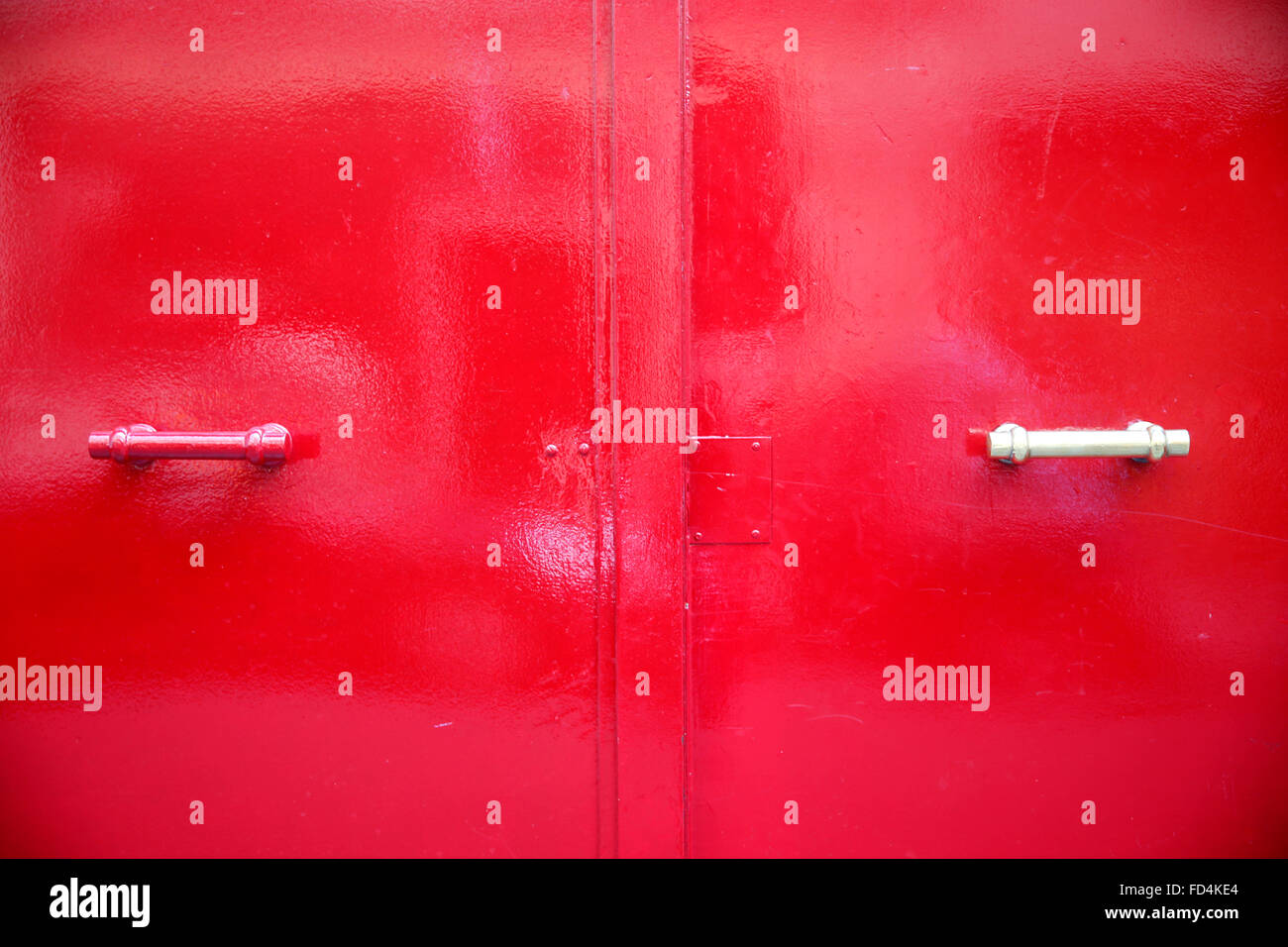 Red doors in the Marais. Paris Stock Photo - Alamy