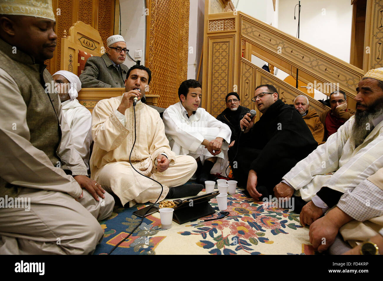 Sufi muslims celebrating the Mawlid in a French mosque Stock Photo - Alamy