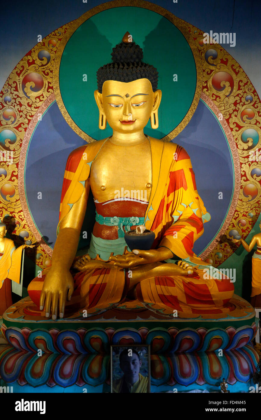 La ling temple hi-res stock photography and images - Alamy