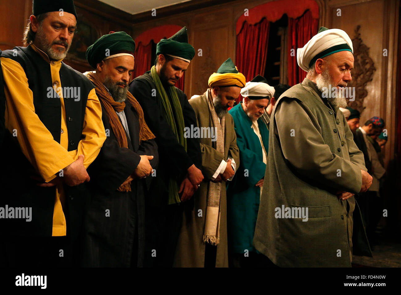 Muslim prayer led naqshbandi sufi hi-res stock photography and images ...