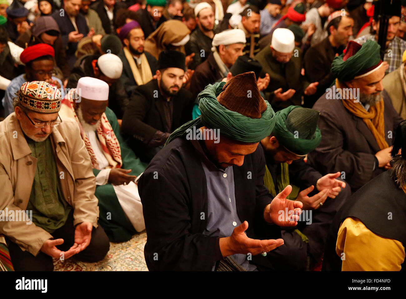 Naqshbandi sufis praying Stock Photo - Alamy