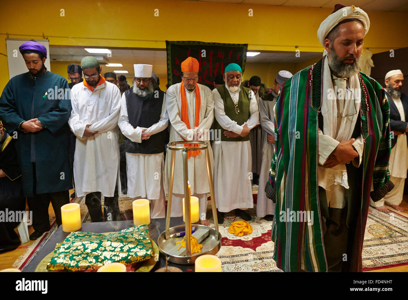 Sufi muslims praying. Prayer led by Naqshbandi Hattani sheikh Hajj Abd ...