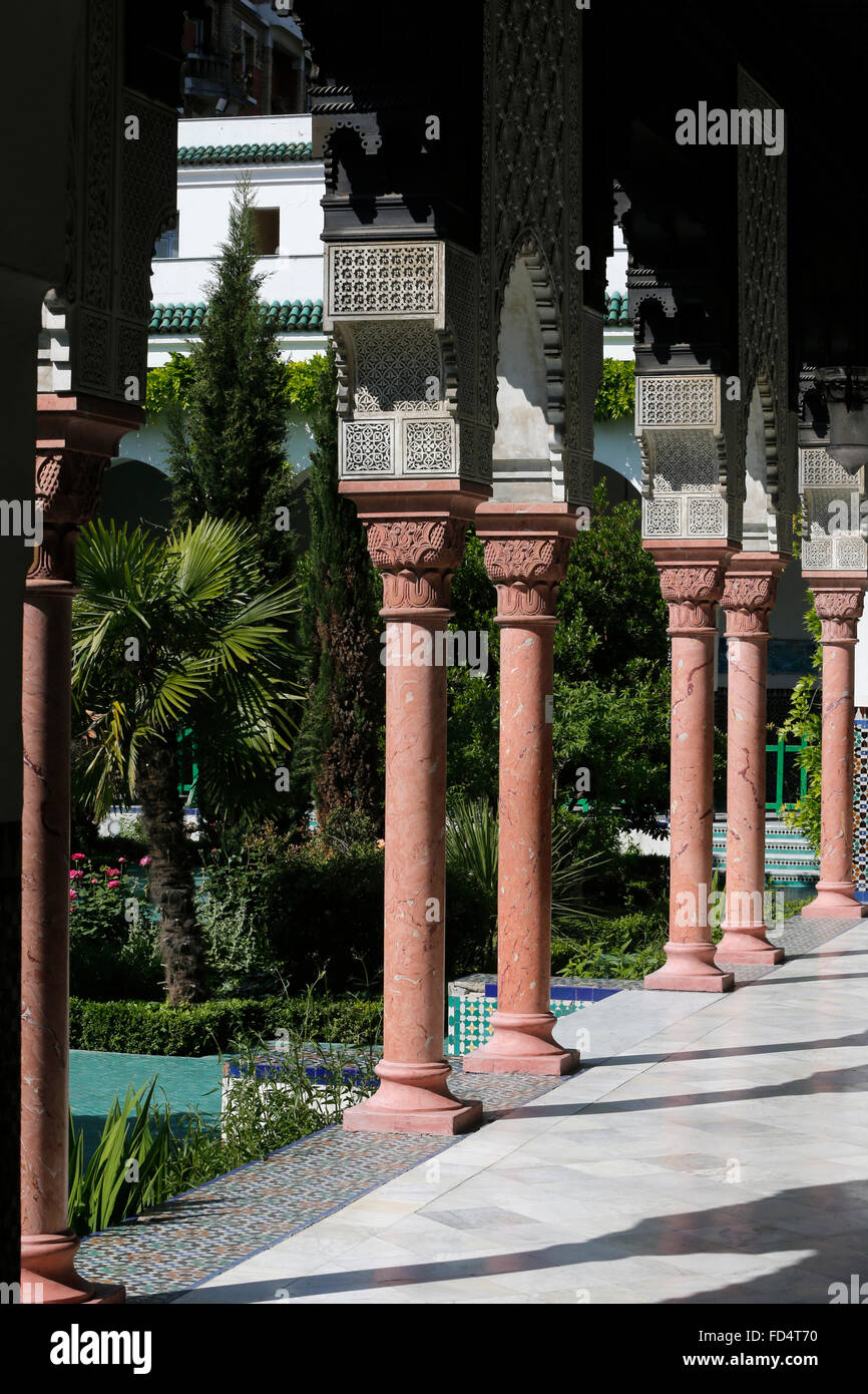 Paris Great Mosque Stock Photo - Alamy