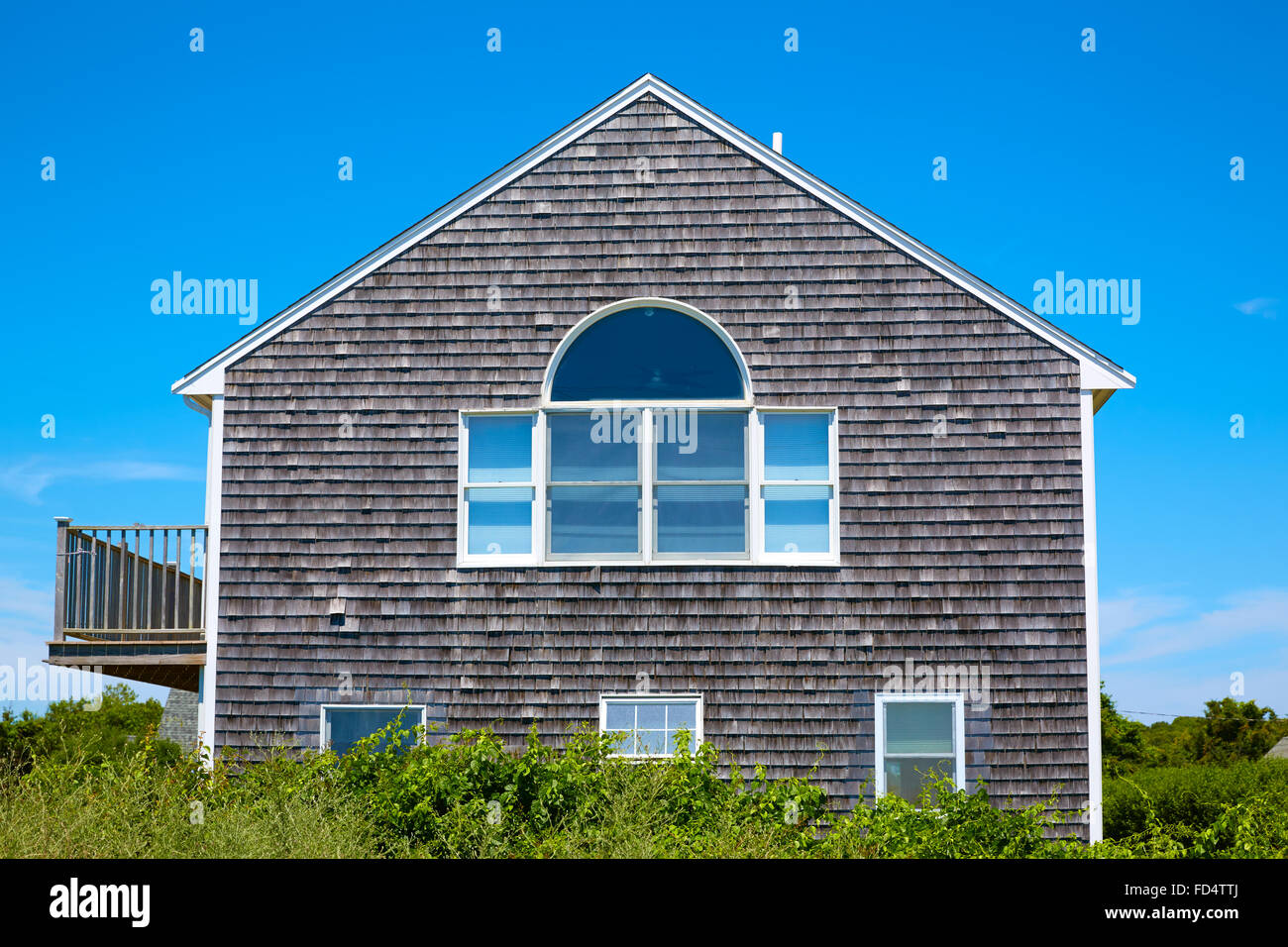 Cape Cod houses architecture in Massachusetts USA Stock Photo - Alamy