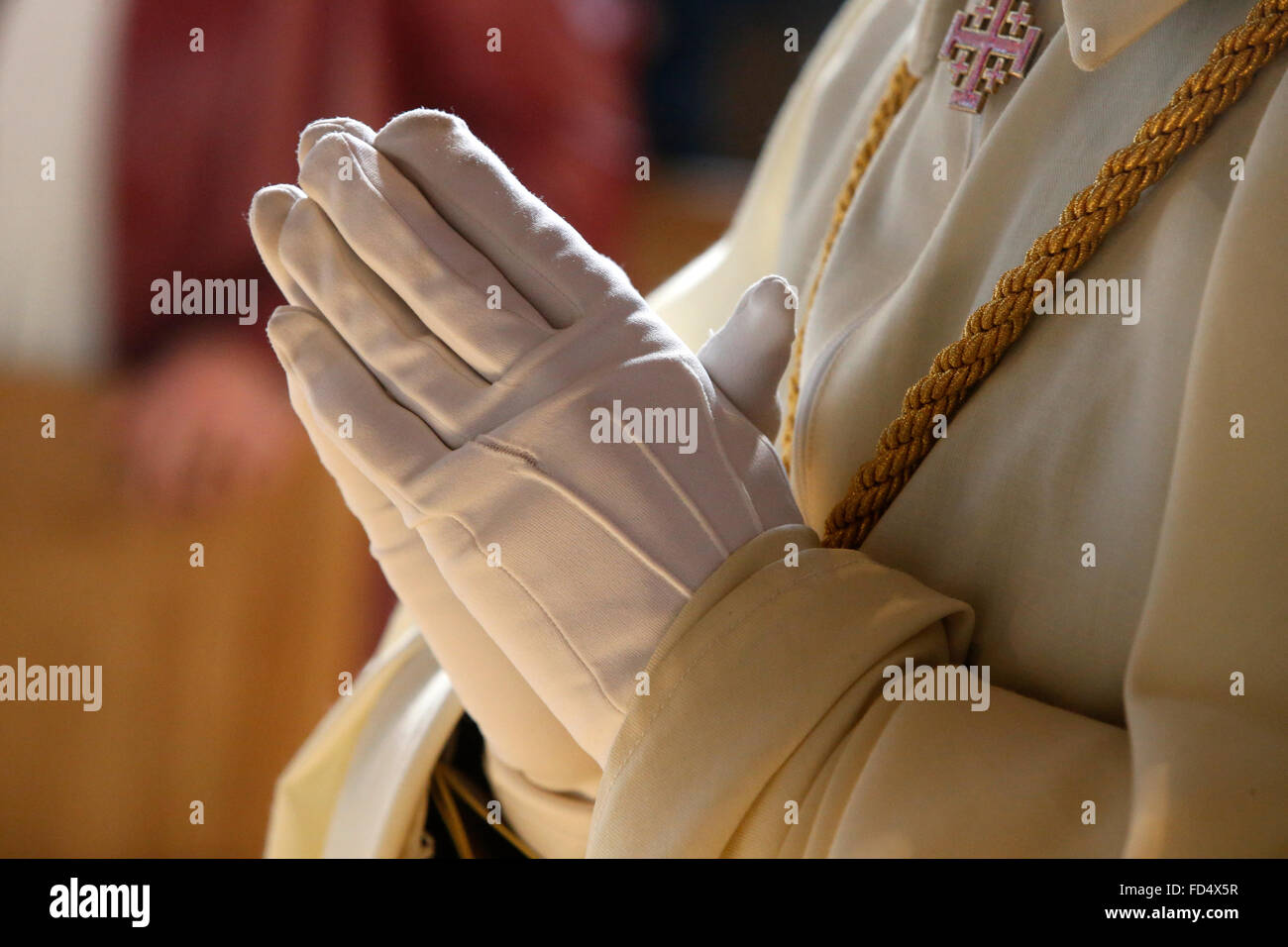 Praying knight hi-res stock photography and images - Alamy