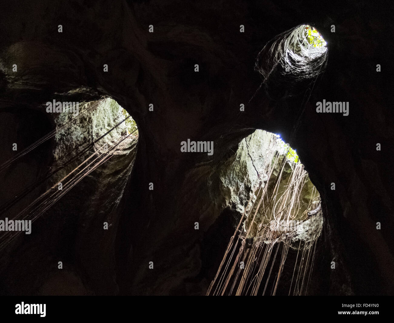 Ceiling opening hi-res stock photography and images - Alamy