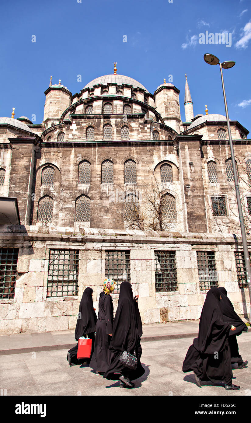 Turkey muslim women hi-res stock photography and images - Alamy