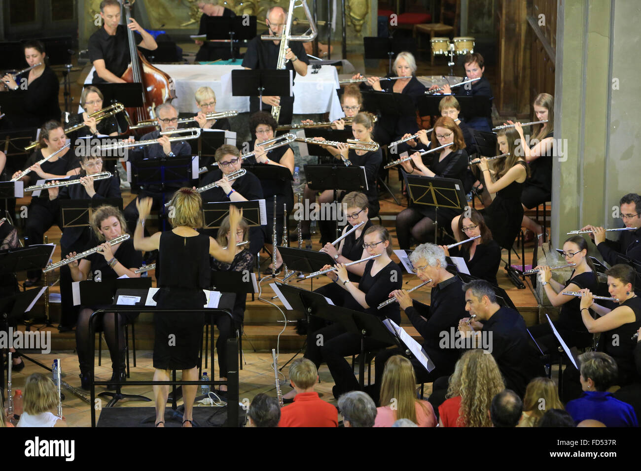 Flutists hi-res stock photography and images - Alamy