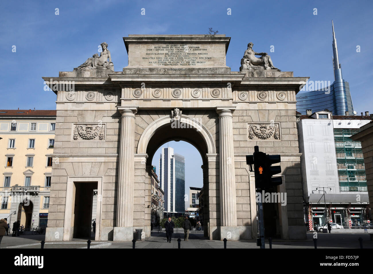 Old and contemporary buildings in Milan Stock Photo - Alamy