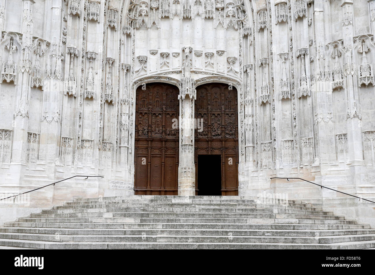 Beauvais cathedral. Architecture. Porch of the south facade Stock Photo ...